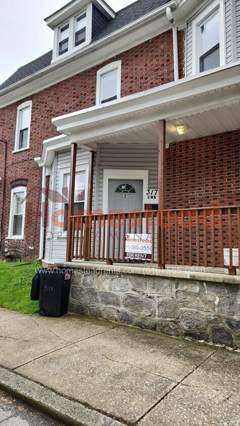 317 Felton Ave Unit 2nd Floor, Collingdale, PA 19023 - Room for Rent in ...