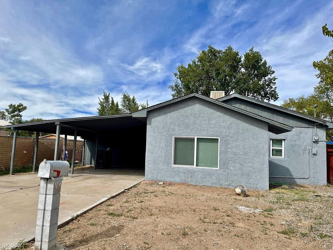 2421 Edna Ave NW, Albuquerque, NM 87104 - House Rental in Albuquerque ...