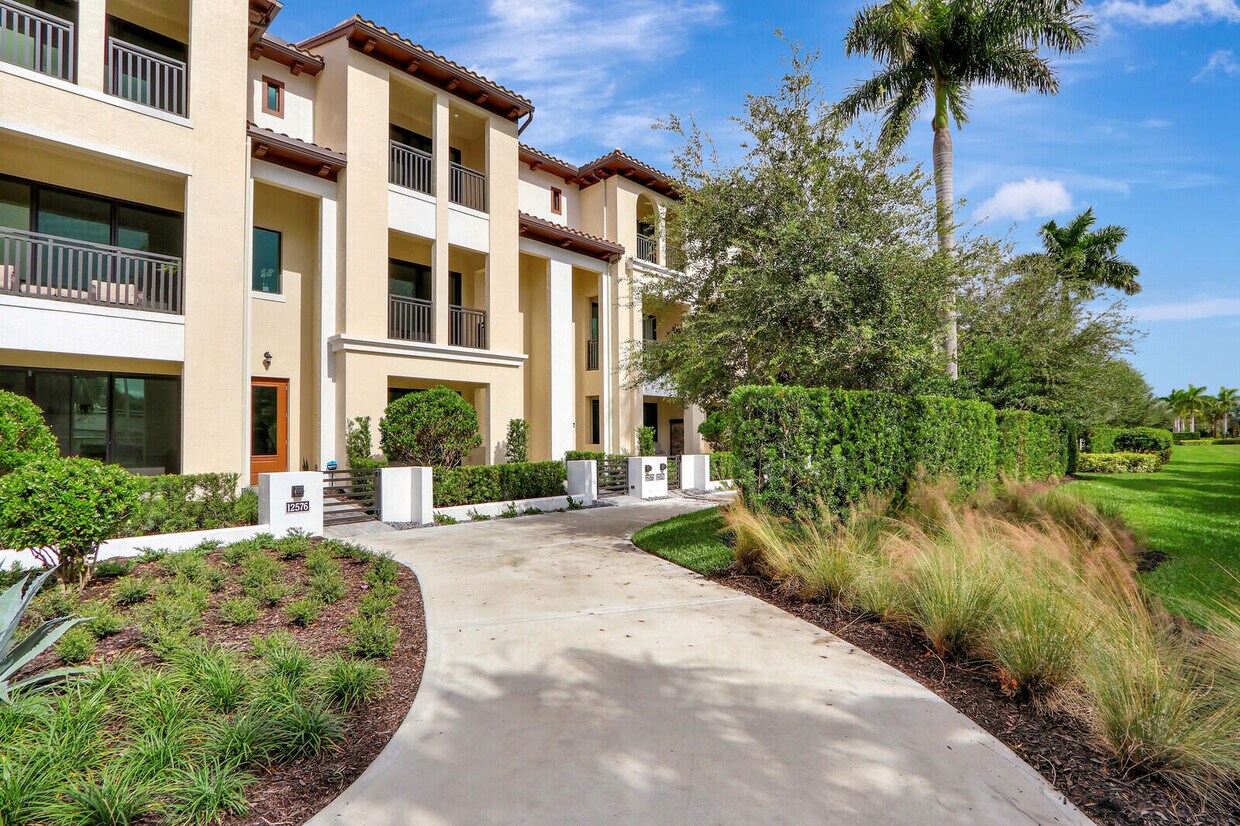 12572 Gross Pointe Dr, Palm Beach Gardens, FL 33418 - Townhome Rentals ...