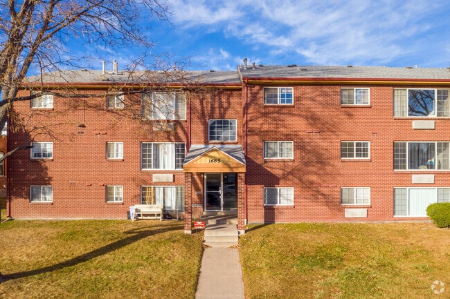 Townview Plaza Apartments - 1699 Hooker St Denver, CO 80204 ...