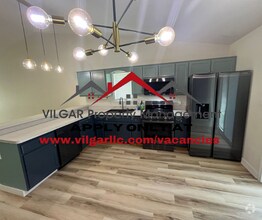 Pine Island Ridge Apartments for Rent with a Garage - Crown Point, IN ...