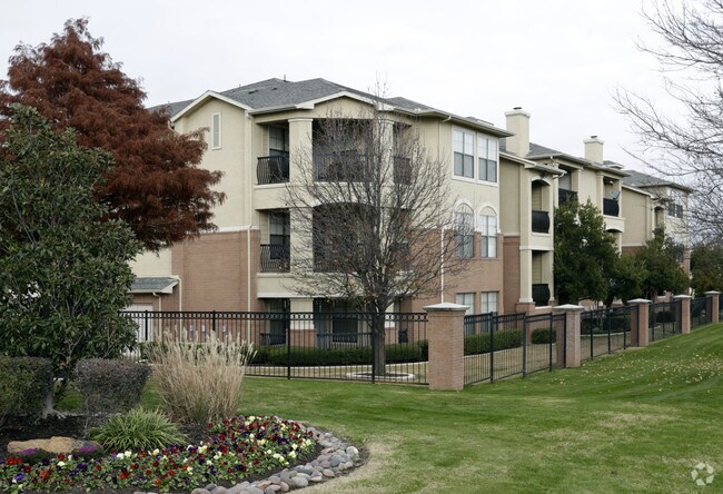 Sutton Place Rentals - Dallas, TX | Apartments.com