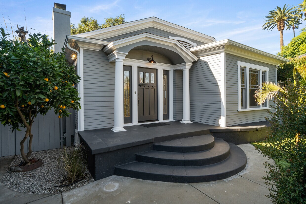 1233 N Genesee Ave, West Hollywood, CA 90046 - House Rental in West ...