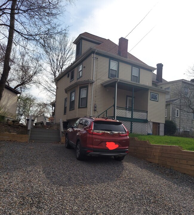 319-1 California Ave Unit 1st flr, Pittsburgh, PA 15202 - Apartments in ...