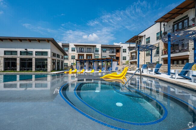 Hangar 19 Apartments - Fort Worth, TX | Apartments.com