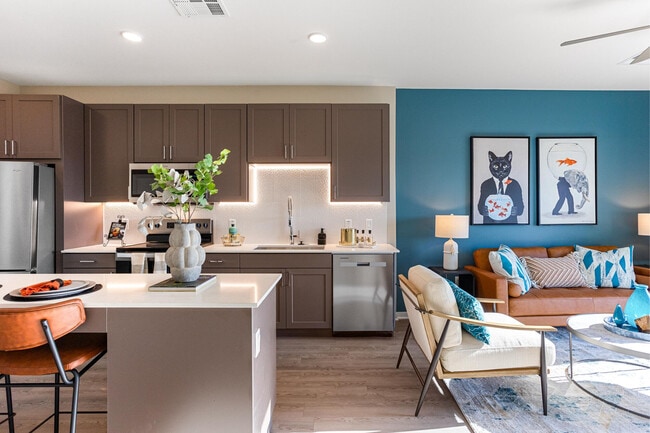 Avondale Gateway Apartments for Rent with Hardwood Floors - Avondale ...