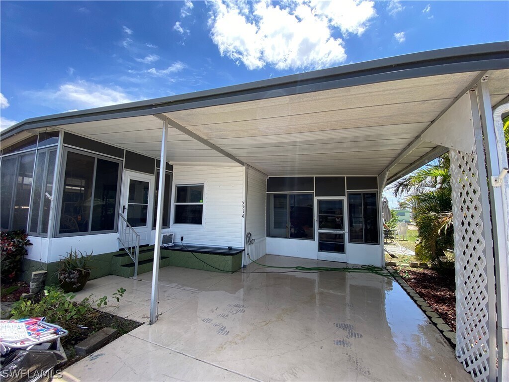 5514 Sir Walters Way, North Fort Myers, FL 33917 - House Rental in ...