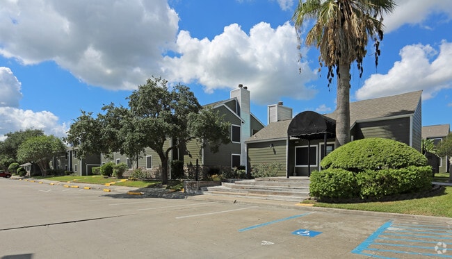 Mosswood Apartment Homes Apartments - Victoria, TX | Apartments.com