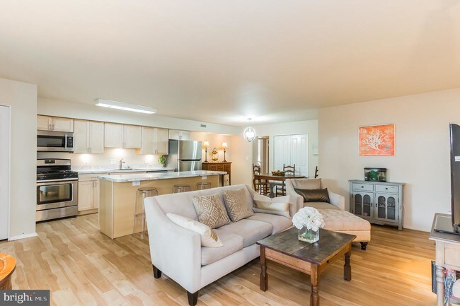 7515 Spring Lake Dr Unit B-2, Bethesda, MD 20817 - Condo for Rent in ...