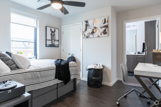 Hilltop Apartments - Austin, TX | Apartments.com