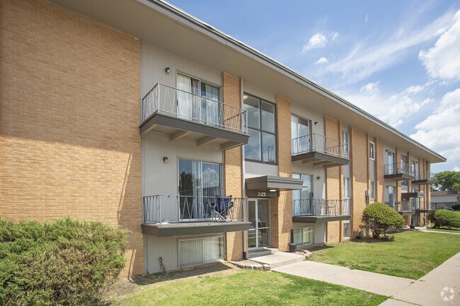 Apartments for Rent with Extra Storage Near Clarkdale | Apartments.com