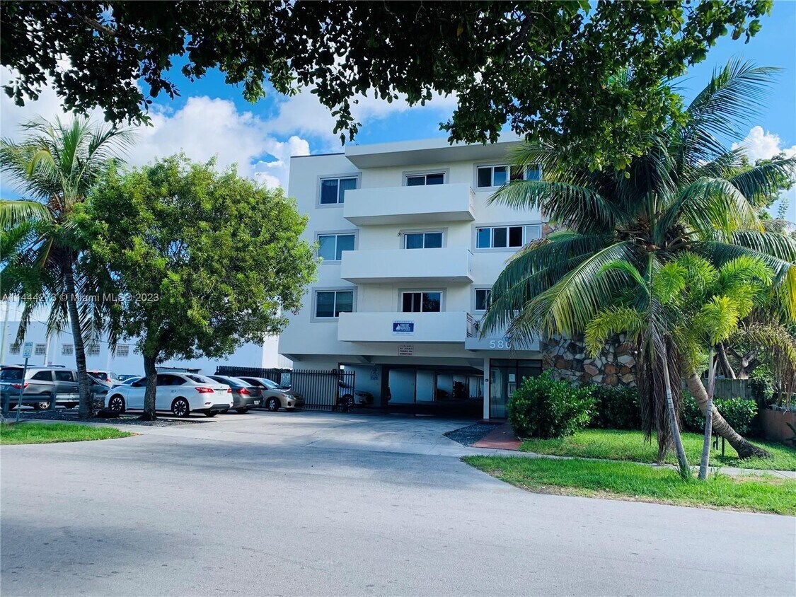 580 NE 127th St Unit 26, North Miami, FL 33161 - Apartment for Rent in ...