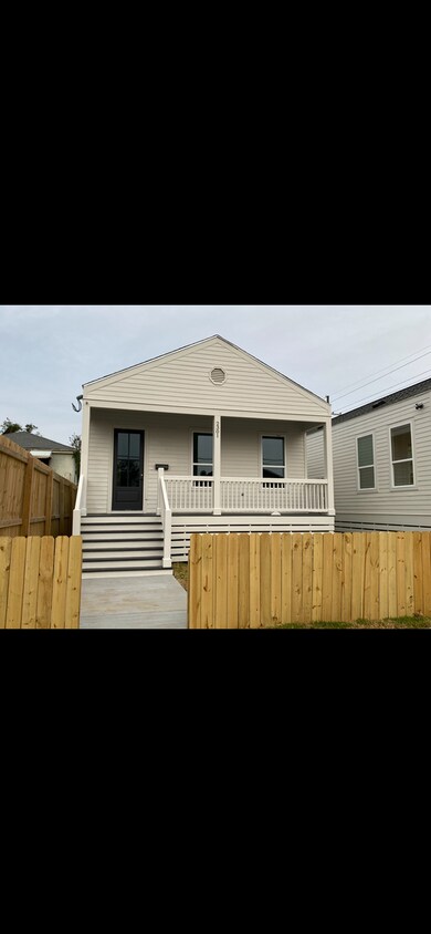 2051 N Tonti St Unit 2301 St. Anthony St., New Orleans, LA 70119 - Room ...