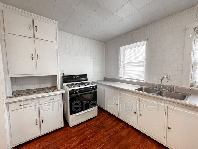 311 E Arthur St Unit 2, Liberty, MO 64068 - Condo for Rent in Liberty, MO | Apartments.com