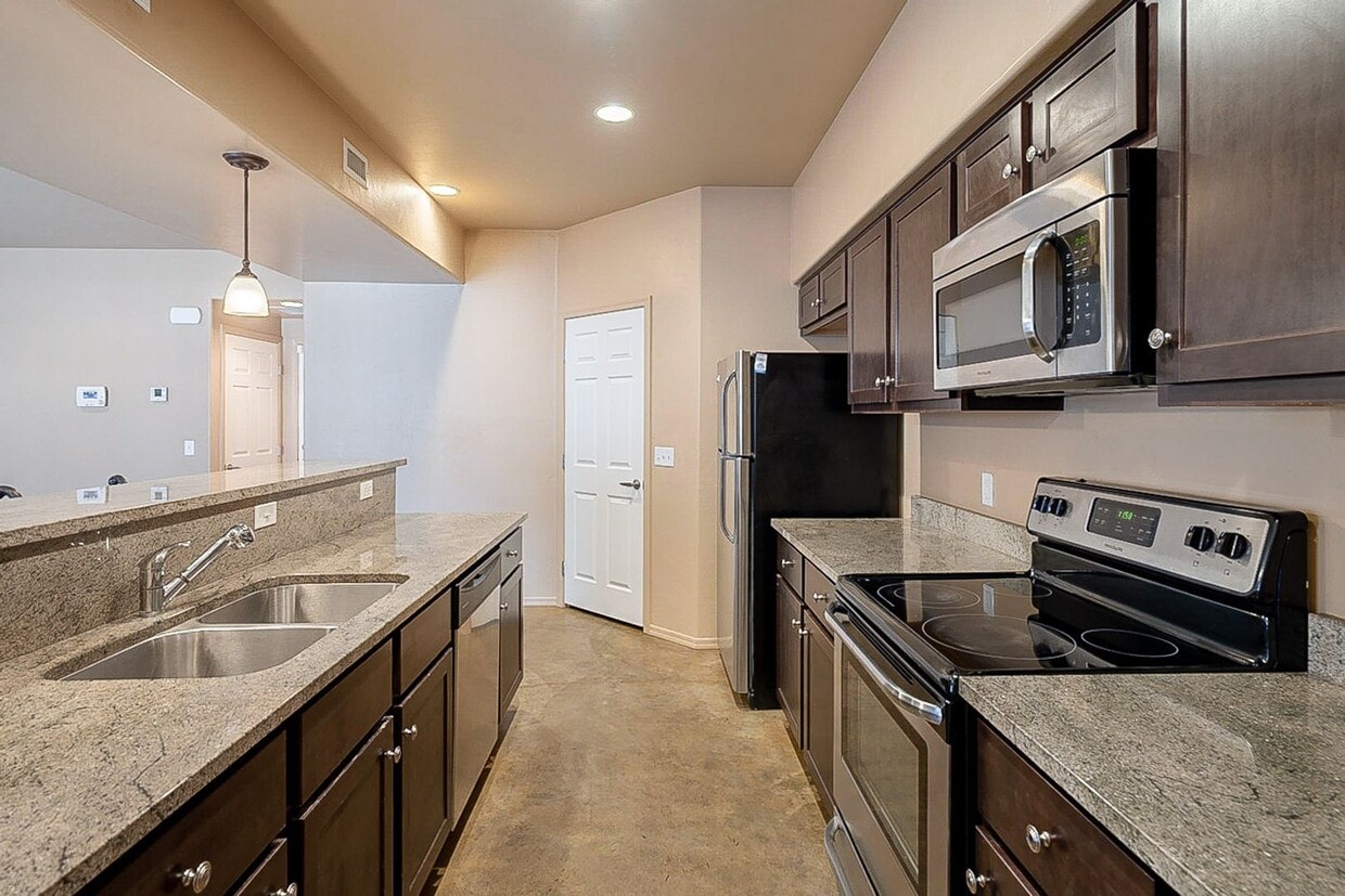 2110 N 1St Ave, Tucson, AZ 85719 - Room for Rent in Tucson, AZ ...