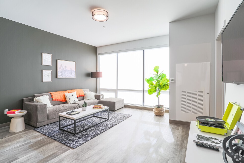 Presby Hall - UIUC Private Certified Housing - 405 E John St Champaign ...