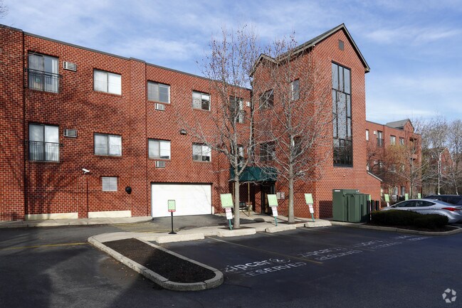 Highland Commons - Apartments in Somerville, MA | Apartments.com