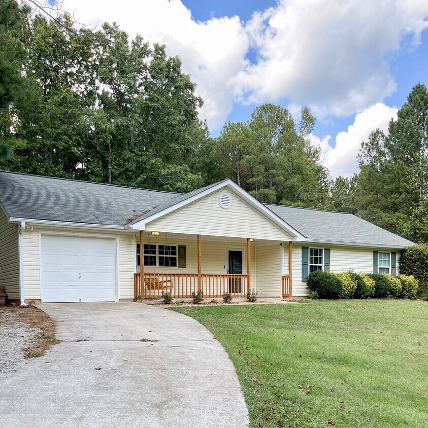 42 Beavers Rd, Grantville, GA 30220 - House Rental in Grantville, GA ...