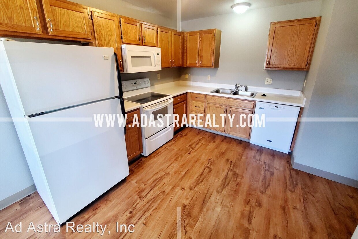 141 N Crest Dr, Raymore, MO 64083 - House Rental in Raymore, MO ...