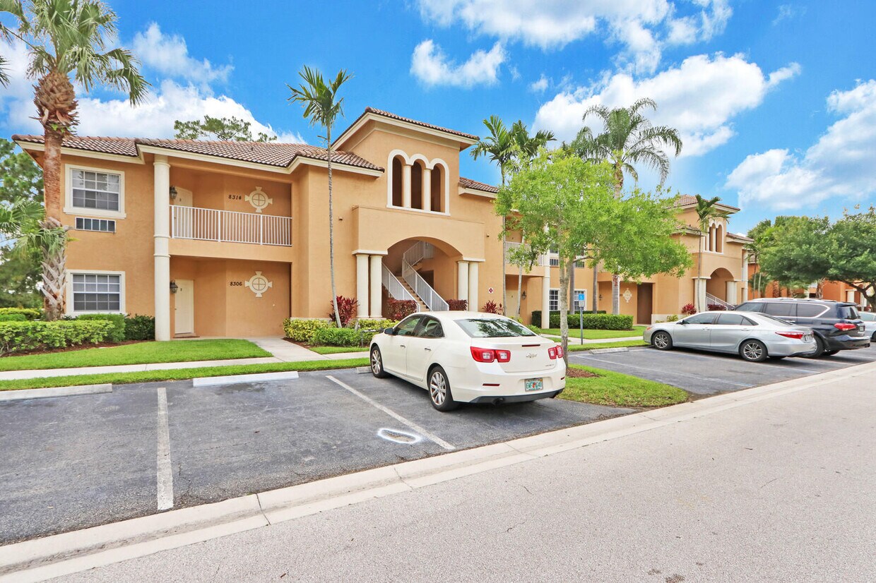 8304 Mulligan Cir Unit 2212, Port Saint Lucie, FL 34986 - Condo for ...