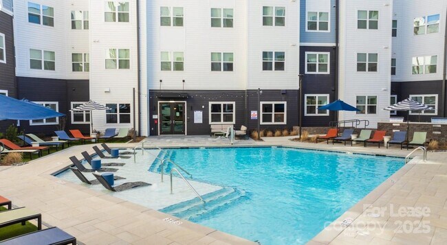 Student Apartments for Rent in Dillehay Courts, Charlotte | Apartments.com