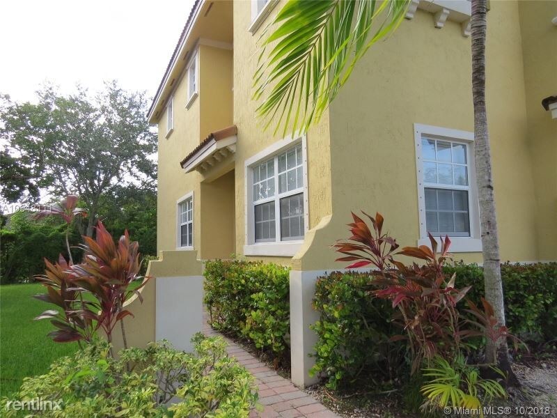 412 NE 21st Ave, Homestead, FL 33033 - Townhome Rentals in Homestead FL ...