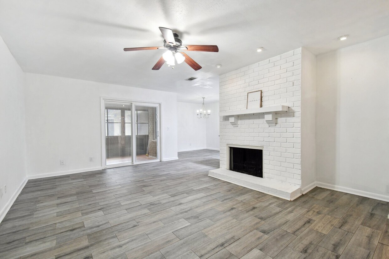 4317 Plaza Gate Ln S Unit 202, Jacksonville, FL 32217 - Condo for Rent ...