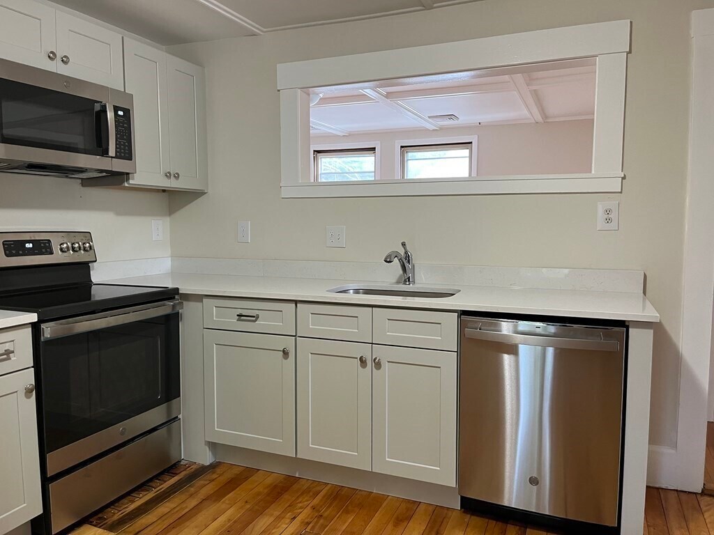 8 Lee St Unit 3, Worcester, MA 01602 - 8 Lee St Worcester, MA 01602 ...