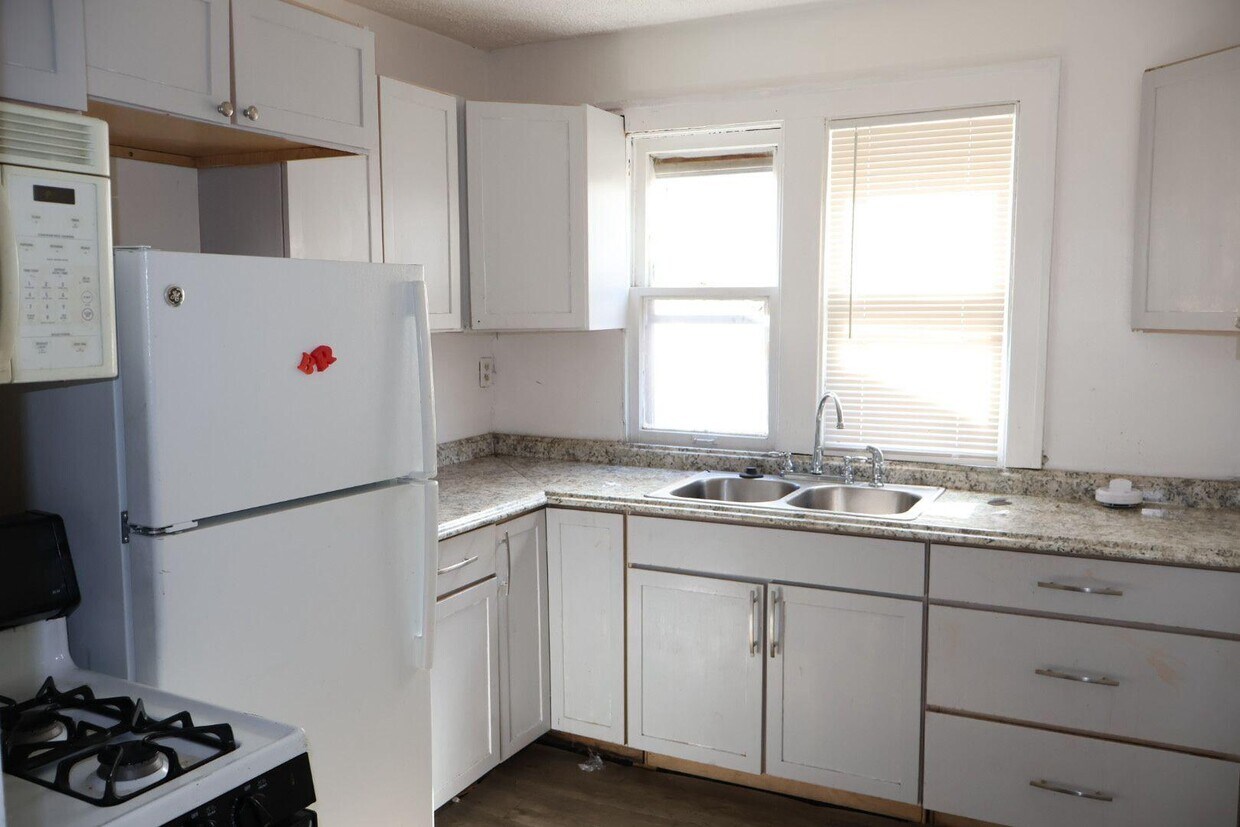 15840 Indiana St, Detroit, MI 48238 - Townhome Rentals in Detroit MI ...