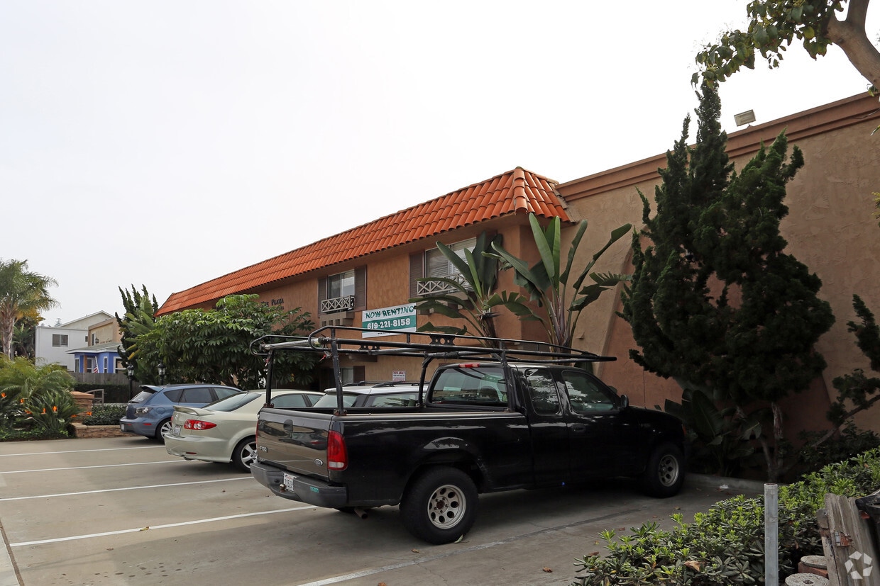 Elan The Plaza - 4955 Narragansett Ave San Diego, CA 92107 | Apartments.com