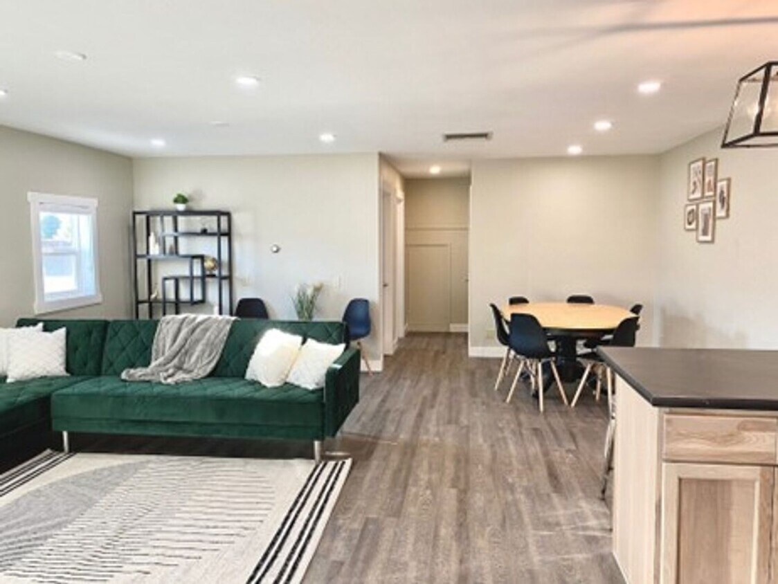 210 N 1st St, Hamilton, MT 59840 - House Rental in Hamilton, MT ...