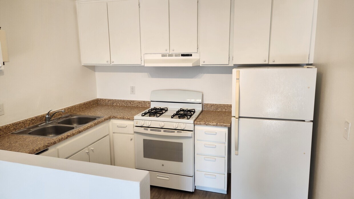 15400 La Mirada Blvd, La Mirada, CA 90638 - Condo for Rent in La Mirada ...