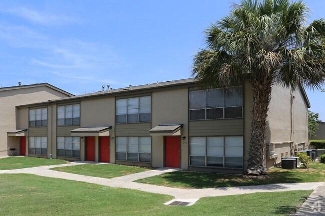 The Colony Apartments - Universal City, TX | Apartments.com