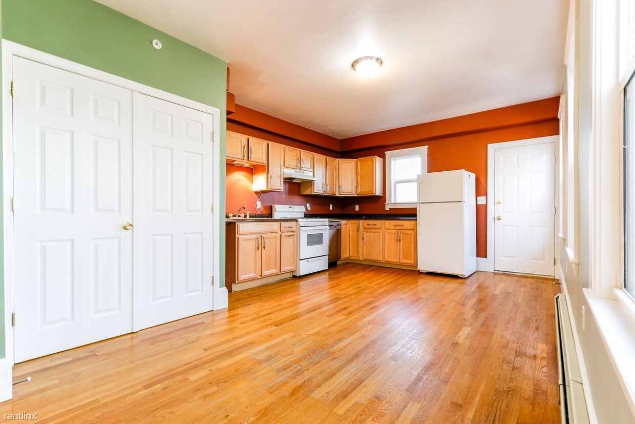 30 Mt Hope St, Boston, MA 02131 - Room for Rent in Boston, MA ...