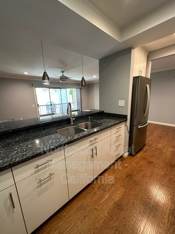 10669 San Diego Mission Rd Unit 208, San Diego, CA 92108 - Condo for ...