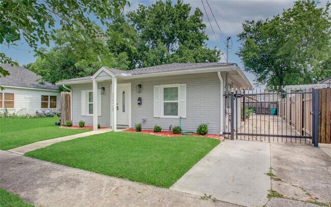 5321-5322 Leeland St, Houston, TX 77023 - House Rental in Houston, TX ...