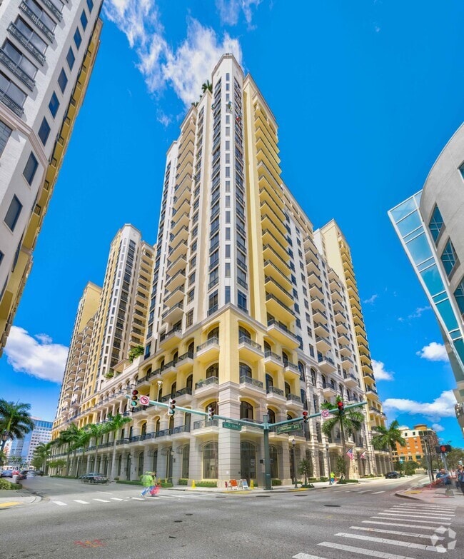 Casa Del Lago Loft Apartments for Rent - Palm Beach, FL - 1 Rentals ...