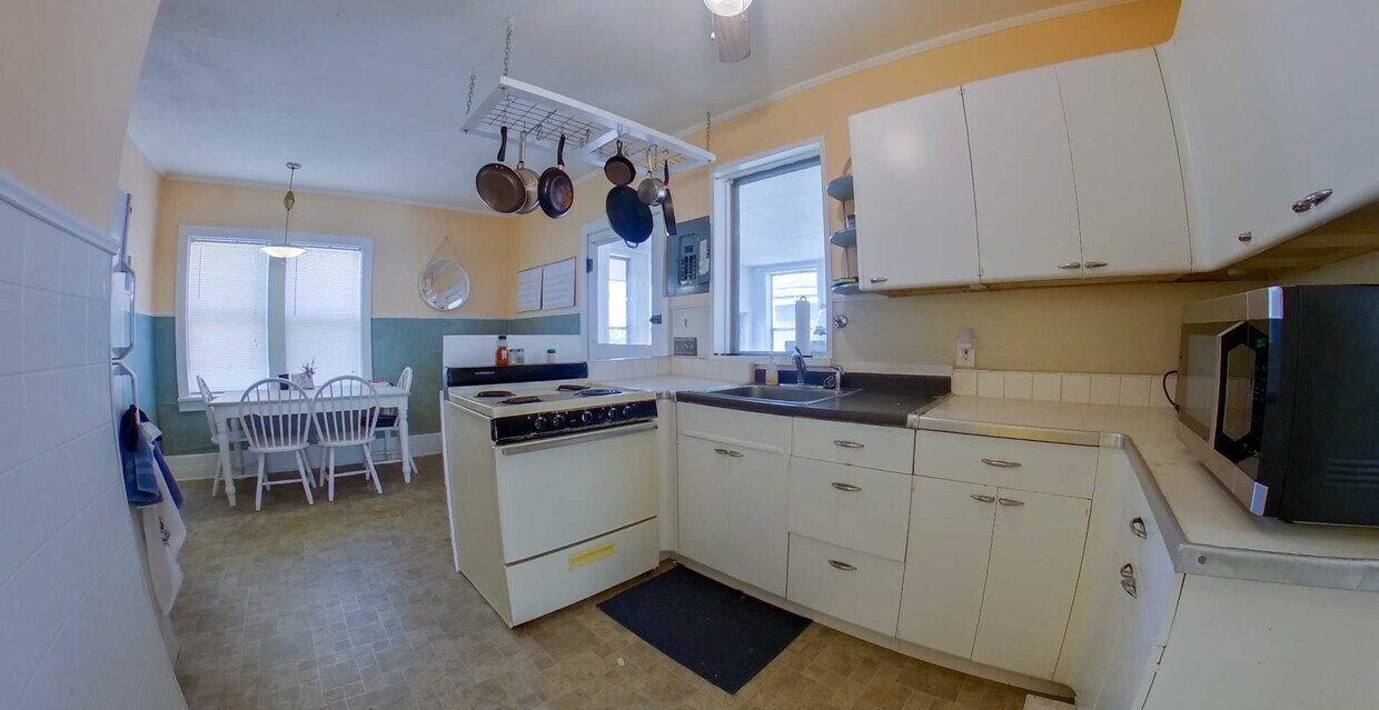 40 Zeandale Rd, Manhattan, KS 66502 - House Rental in Manhattan, KS ...