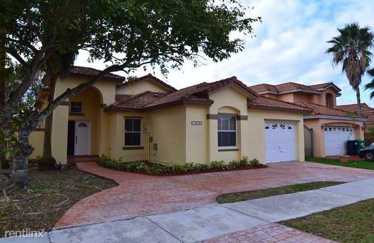13284 Nw 10th St, Miami, FL 33182 - House Rental in Miami, FL ...