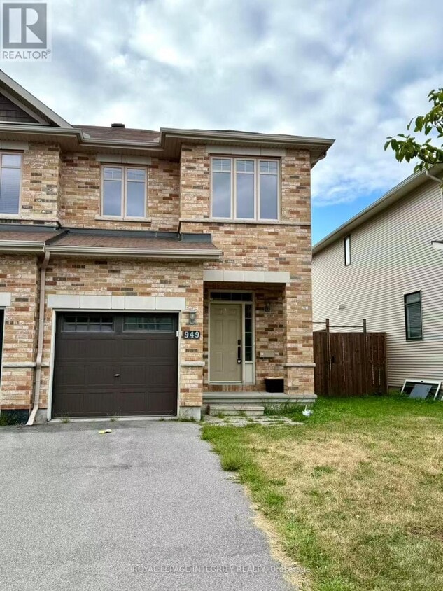 949 Klondike Rd, Ottawa, ON K2W 0E3 - Maison de Ville à Louer à Ottawa ...