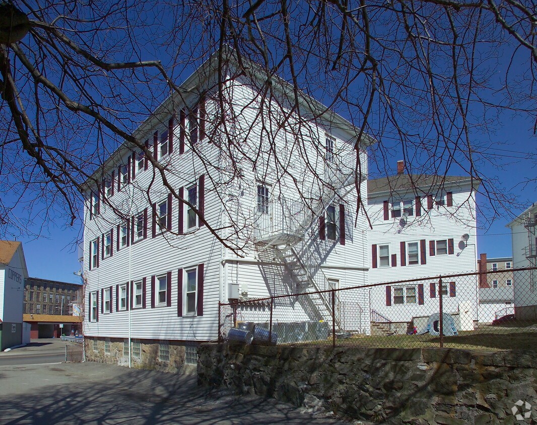 1334 S Main St, Fall River, MA 02724 - 1334 S Main St Fall River, MA ...