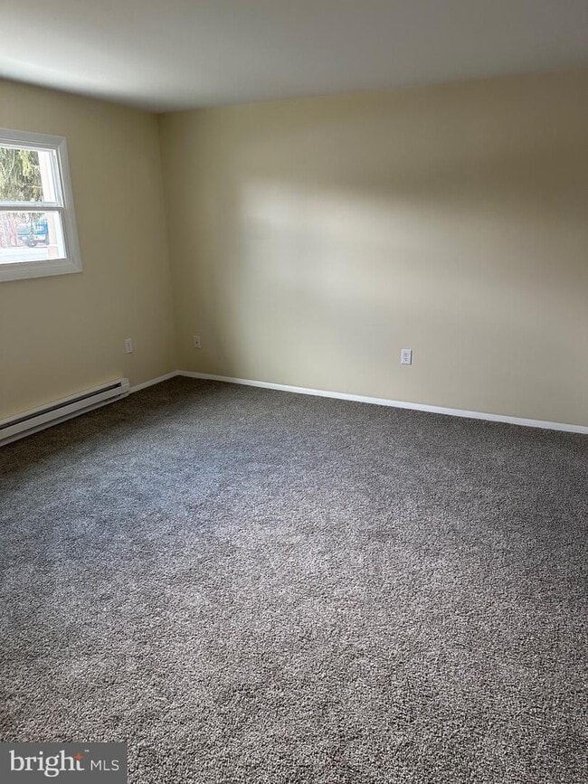 1542 W Trindle Rd, Carlisle, PA 17015 - House Rental in Carlisle, PA ...