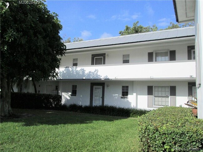 805 SE Central Pkwy Unit 5, Stuart, FL 34994 - Condo for Rent in Stuart ...