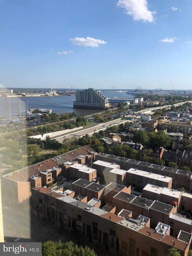 220 Locust St Unit 21FS, Philadelphia, PA 19106 - Room for Rent in ...