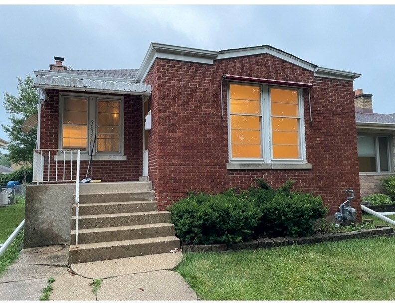 9034 W 23rd Pl, North Riverside, IL 60546 - House Rental in North ...