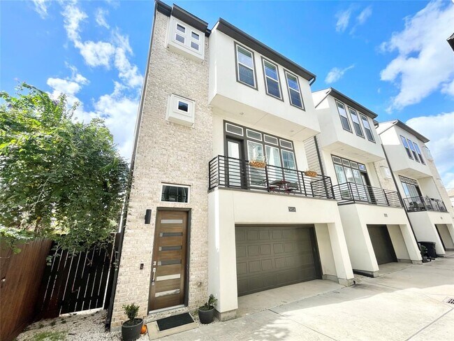 5813 Petty St, Houston, TX 77007 - House Rental in Houston, TX ...