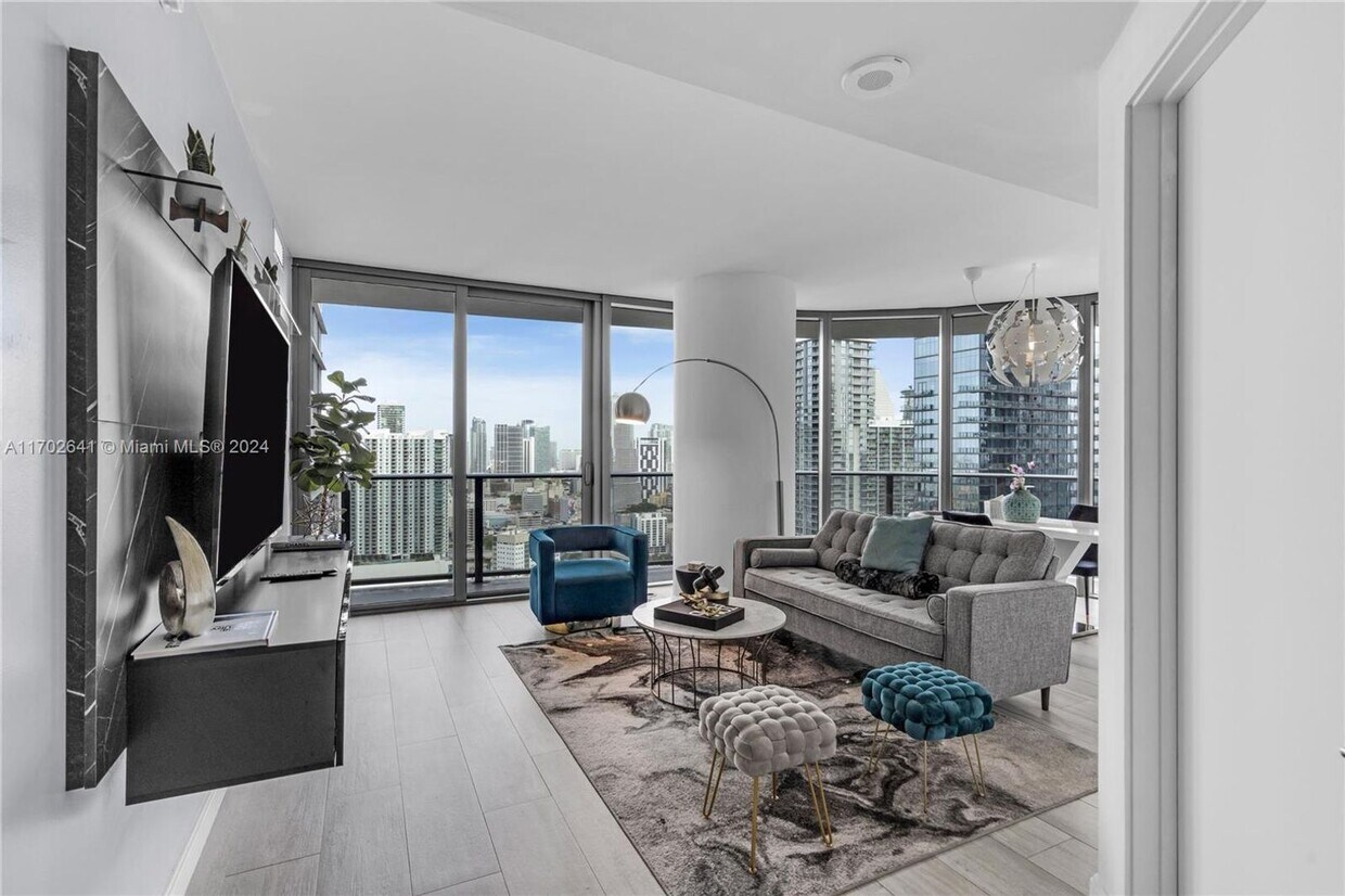 55 SW 9th St Unit 55 SW 9th St # 35-01 (A11702641), Miami, FL 33130 - Room for Rent in Miami, FL ...