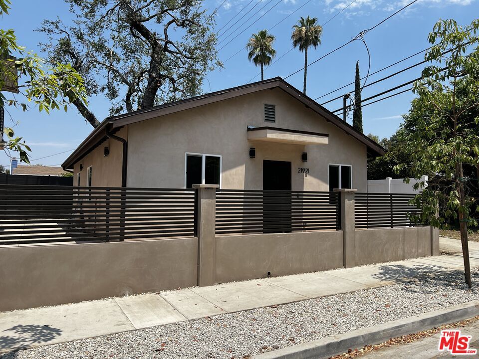 21921 Lopez St, Los Angeles, CA 91364 - Condo for Rent in Los Angeles ...