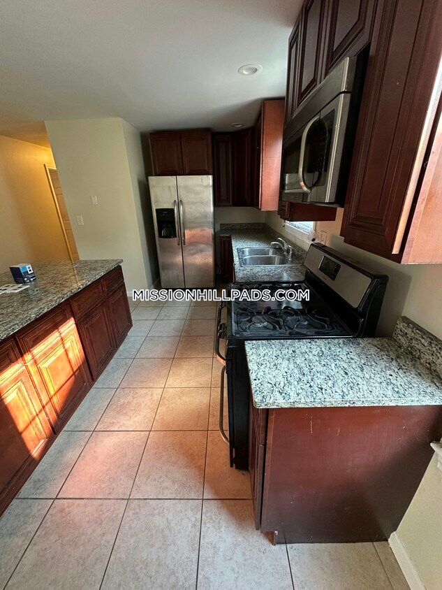 48 Copeland St Unit 2, Boston, MA 02119 | Apartments.com