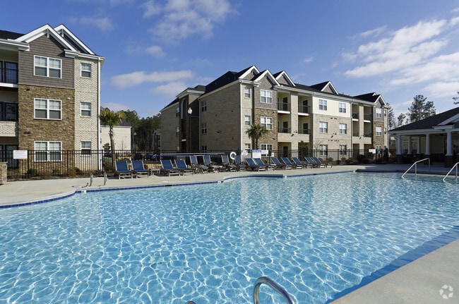 Apartments for Rent with Garages in Half Moon, NC